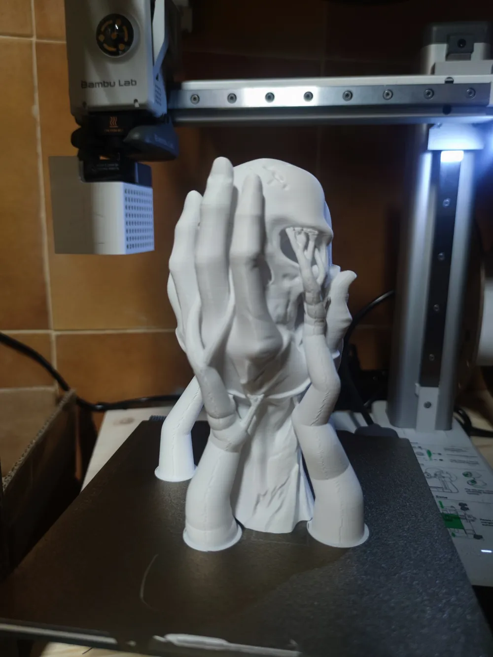 Memento Mori – Arte Sombria Tangível por Eclipse 3DMakerWorld: Baixe modelos 3D gratuitos