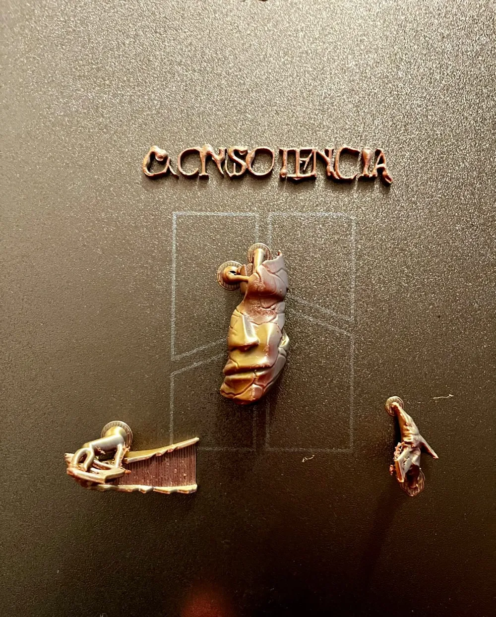 Consciencia - Tomorrowland 雕塑面具及楼梯 - 免费 3D 打印模型 - MakerWorld