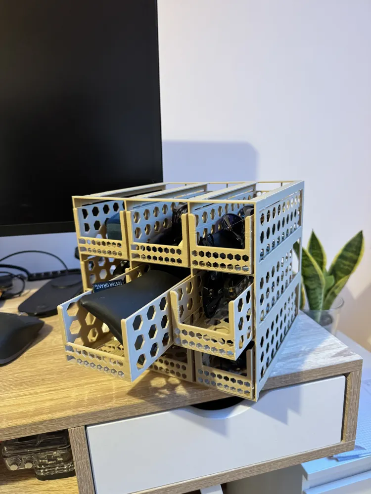 Lightweight hexagonal box by emanuele longo MakerWorld: Download Free 3D Models