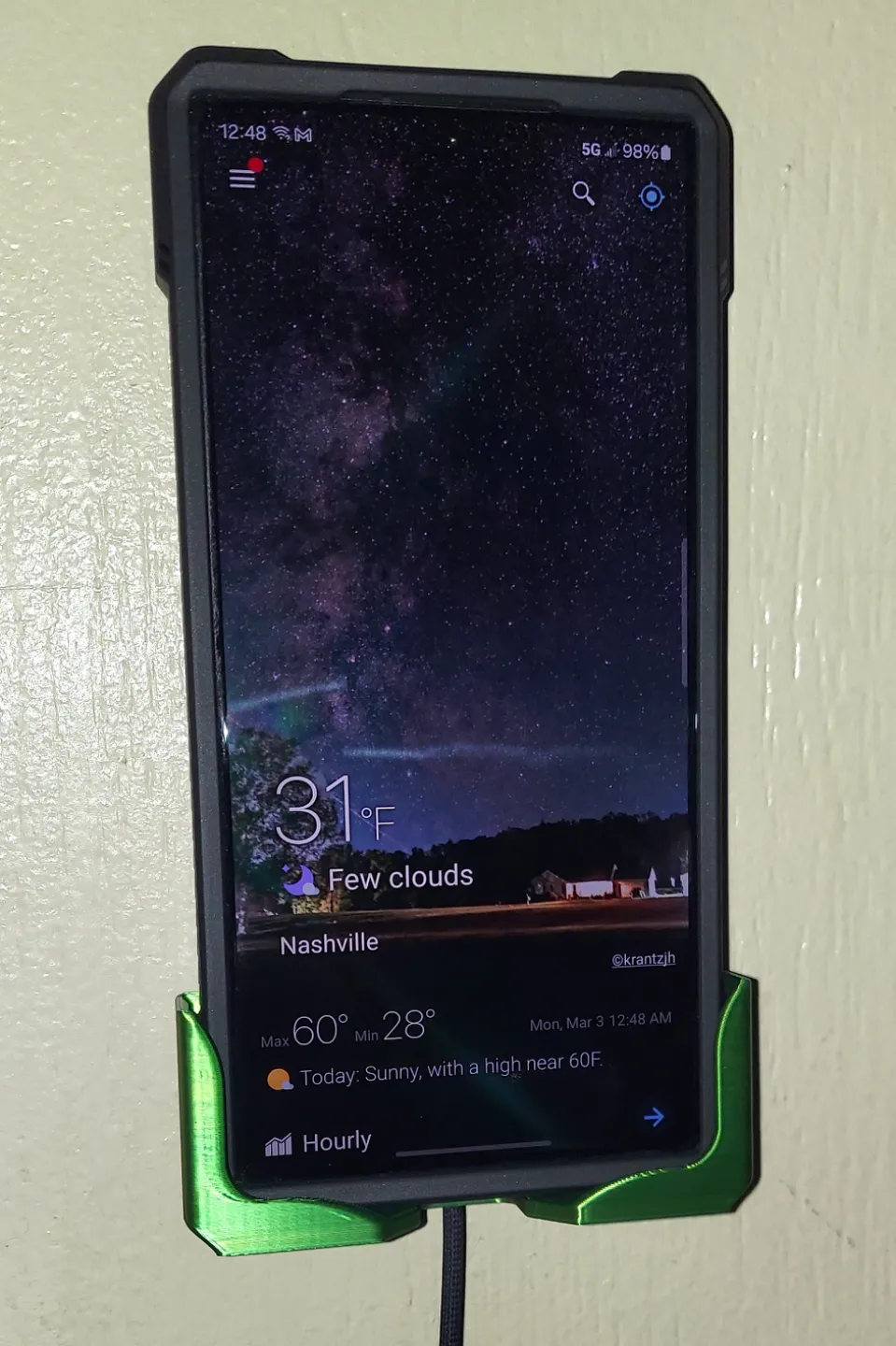 Phone Holder Wall Mount - Parametric Customizable by 3DTut MakerWorld ...