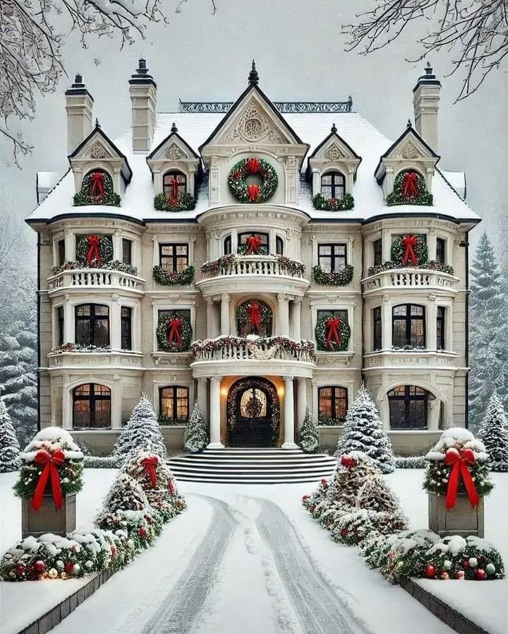 Christmas Mansion Lithophane by GregR - MakerWorld