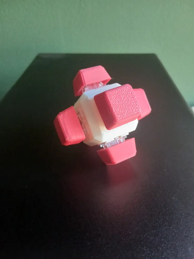 Cube Clicker Fidget - Free 3D Print Model - MakerWorld