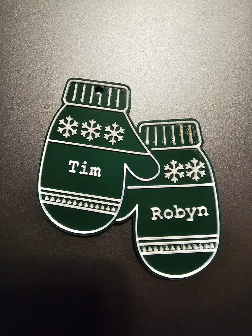Mitten Love Couple's Ornament - Free 3D Print Model - MakerWorld