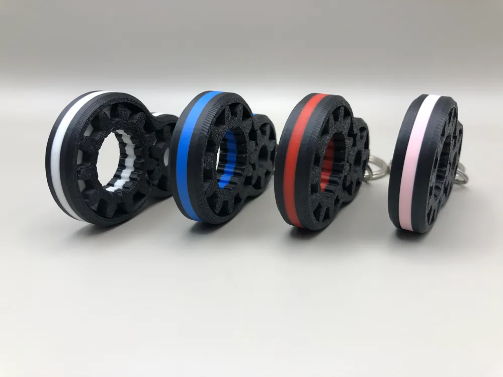 Gear Fidget Keychain 3 colors Remixed by Manio 3DP MakerWorld: Download ...