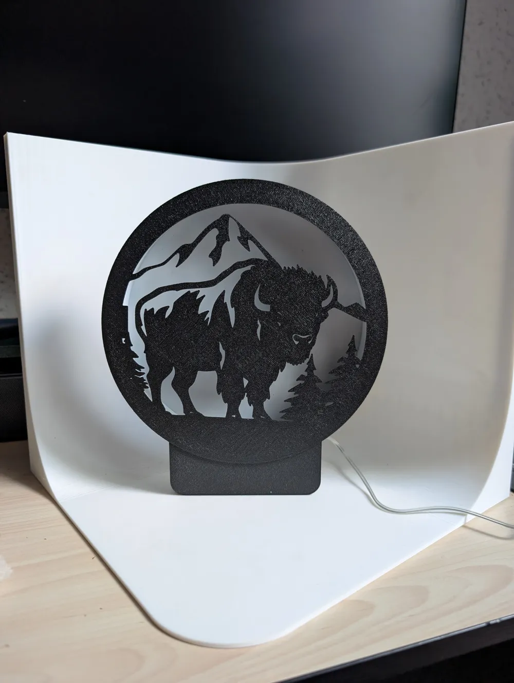 LED Silhouette Lamp Bison - Free 3D Print Model - MakerWorld
