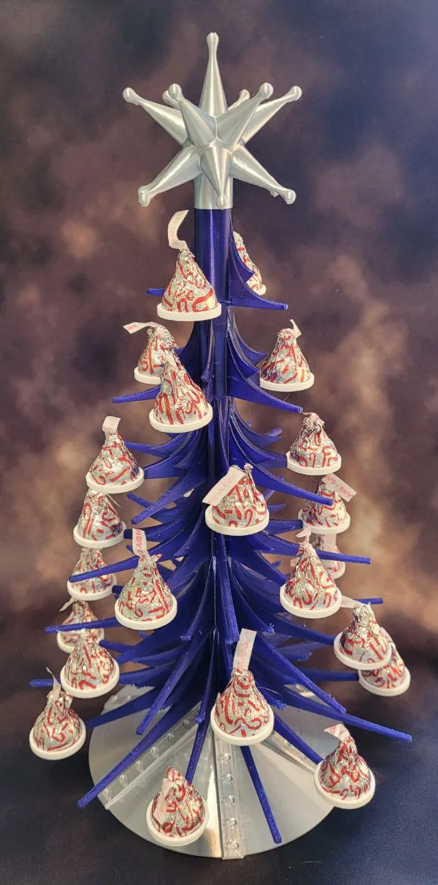 Kiss-mas Tree Spiked Topper by dekopuma - MakerWorld