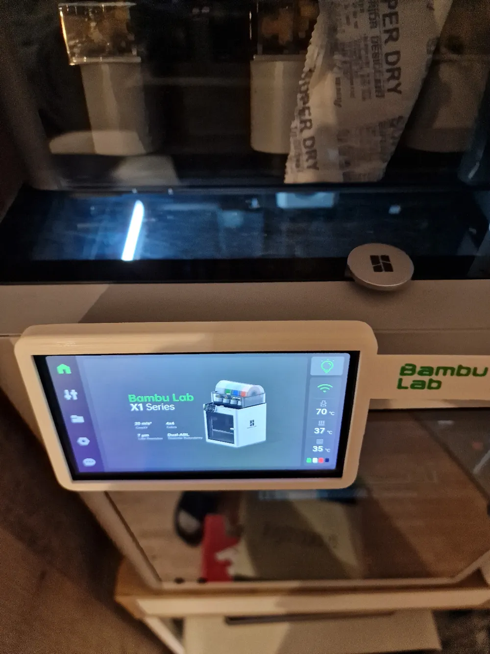 bambu x1 carbon display cover by mattia.deicco1994 - MakerWorld