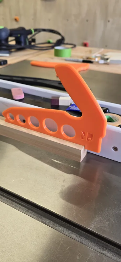 Ergonomic Table Saw Pusher | Wood Push Stick by naregj91 MakerWorld ...