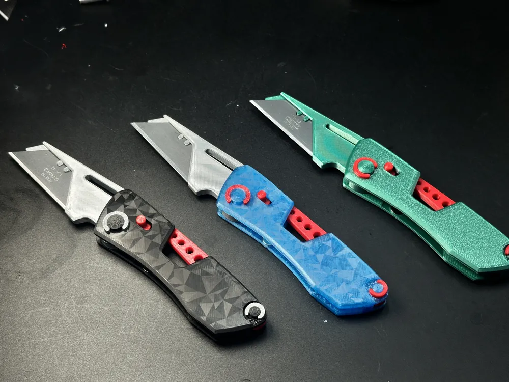 Magnetic-Lock Flipper Folding Utility Knife by Trent Studio MakerWorld: Download Free 3D Models