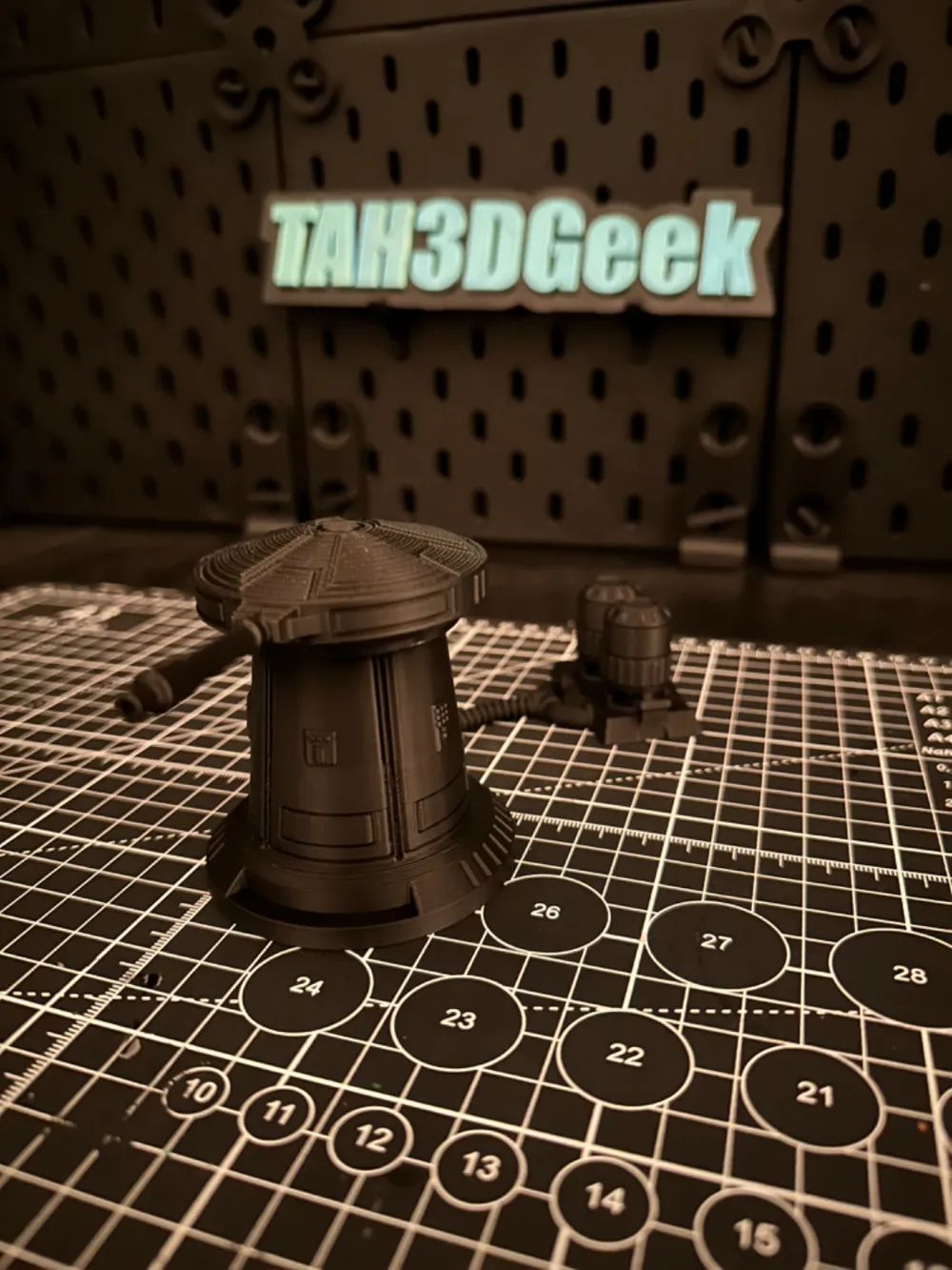 Battery Powered Sci Fi Turret by TAH3DGeek - MakerWorld