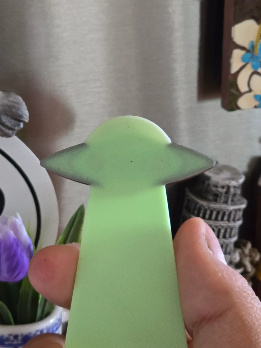 Glow-in-the-Dark UFO Fridge Magnet - Free 3D Print Model - MakerWorld
