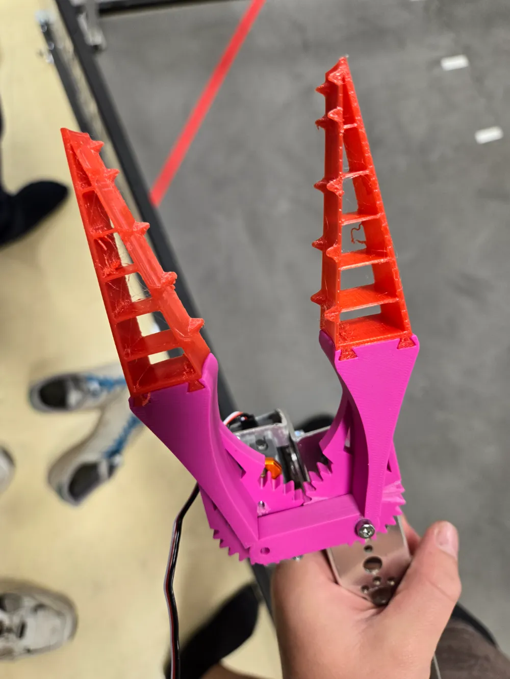 Fin Ray Gripper FTC Single Servo Remixed by Midsun3Designs - MakerWorld