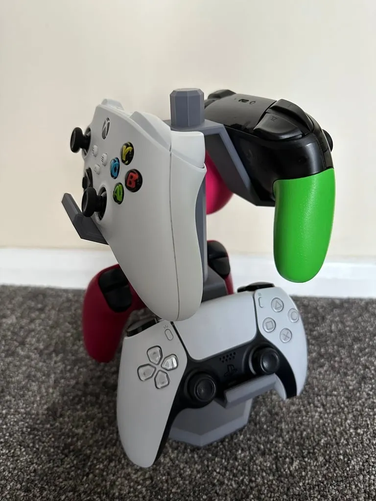 Modular game controller tree by Gee MakerWorld: Download Free 3D Models