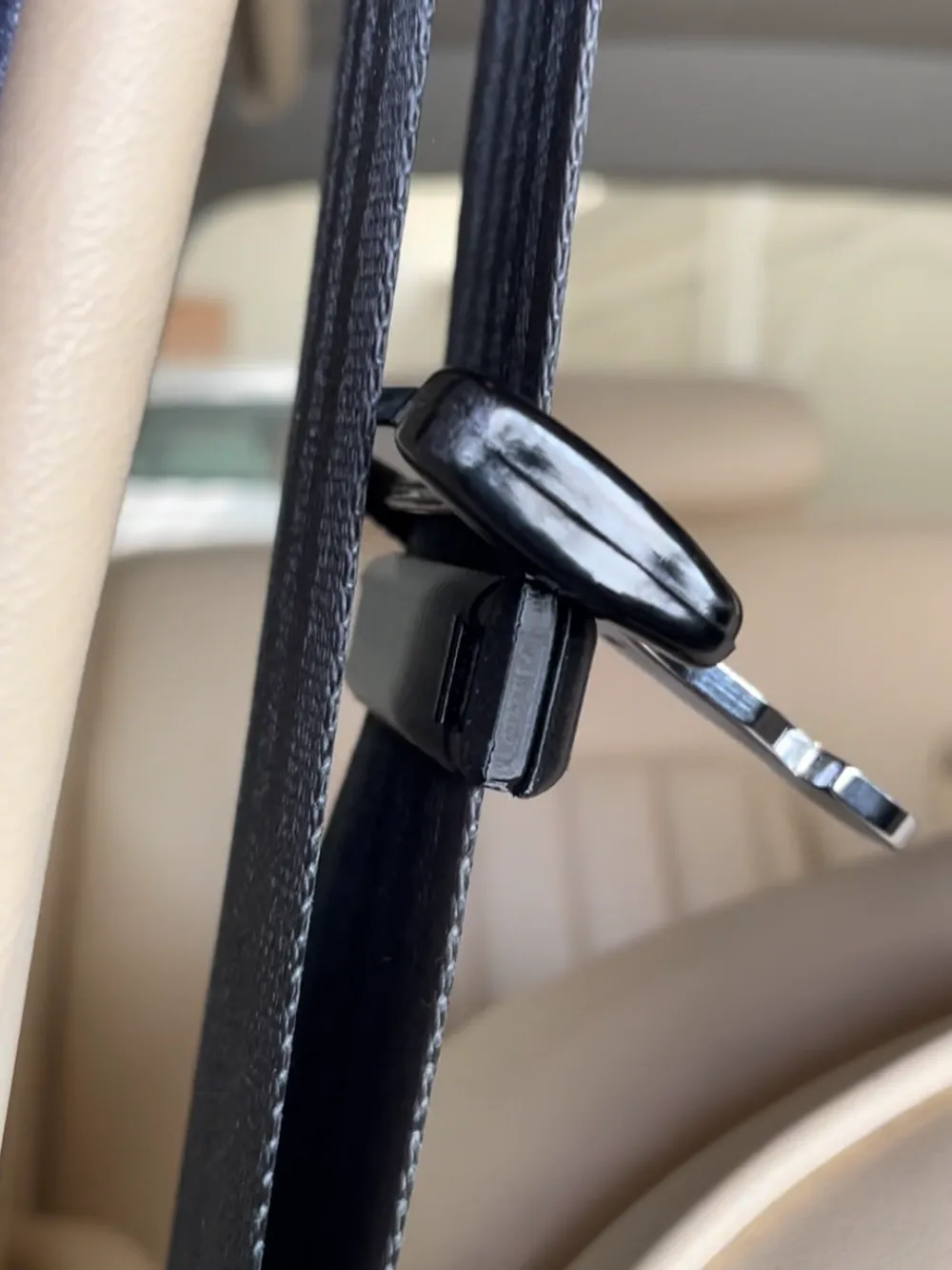 Seat Belt Clip – Buckle Stopper - Free 3D Print Model - MakerWorld