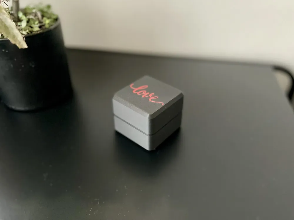 Romantic Rose Box with Hinge - Valentines Day - Free 3D Print Model ...