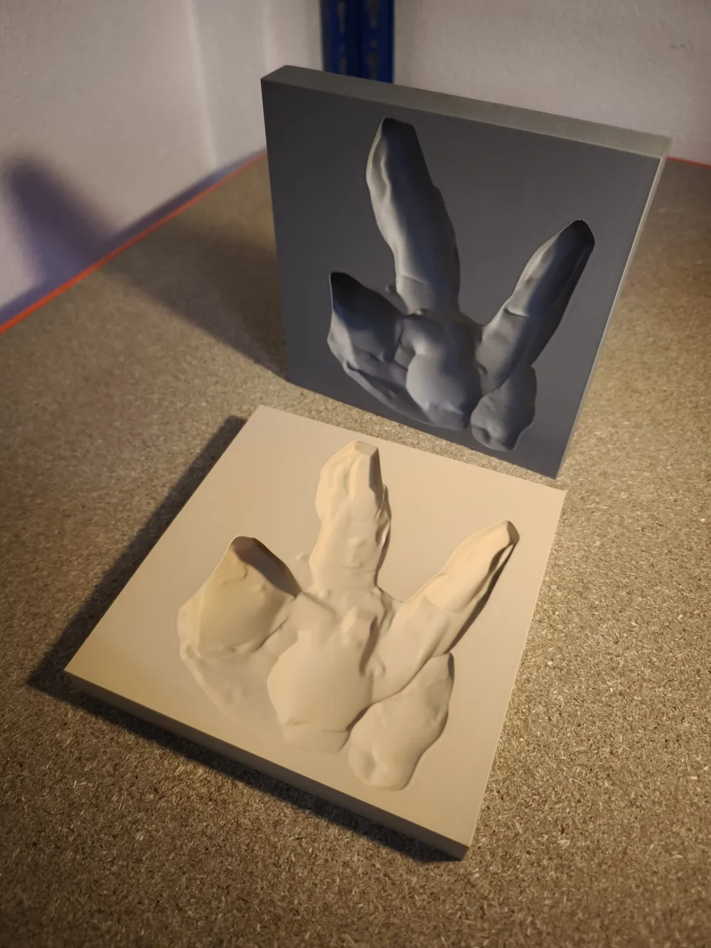 Realistic Dinosaur Footprint by Creatività in 3D MakerWorld: Download ...