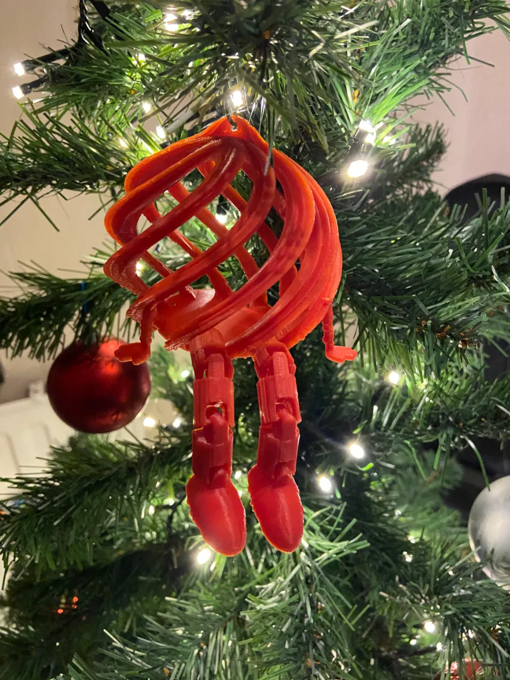 futuristic christmas ball with articulated legs by Wessel Snel ...