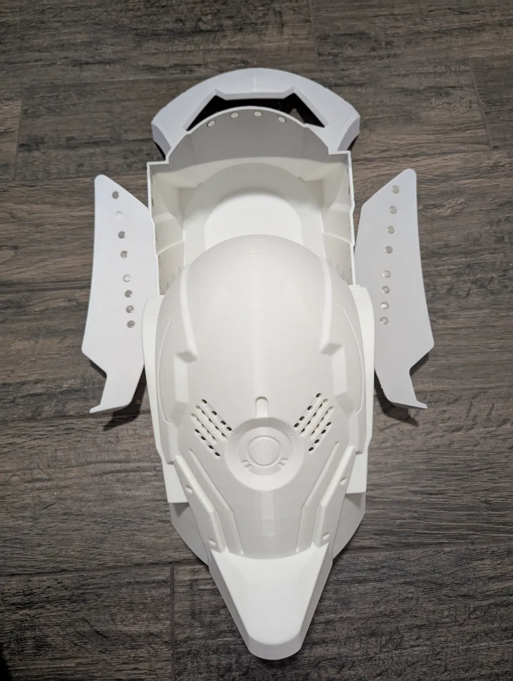 Destiny Helmet / Kabr's Battlecage/ by javiles - MakerWorld