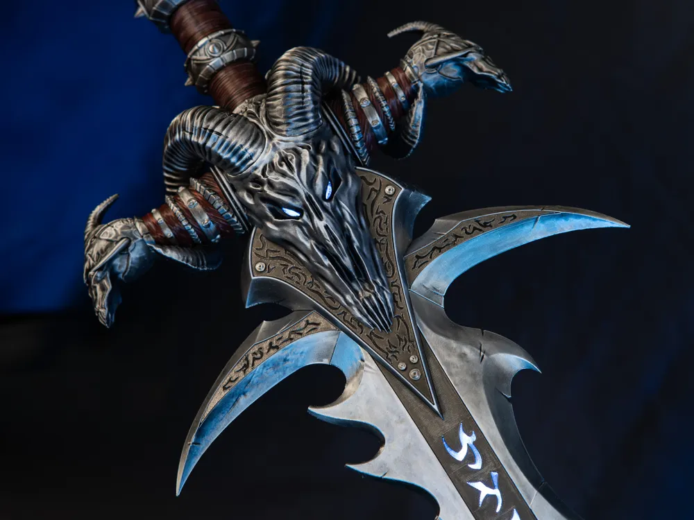 Uma Última Frostmourne, Espada do Lich King - WOW - Modelo gratuito ...