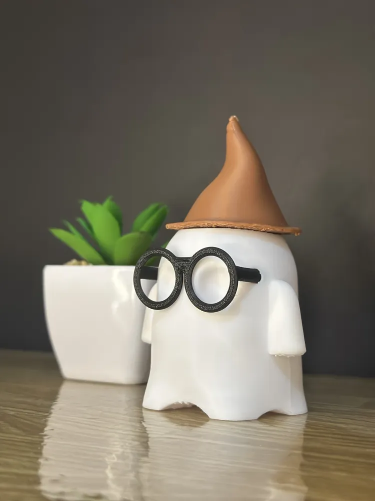 Wizard Ghost - Cute Figure - Free 3D Print Model - MakerWorld