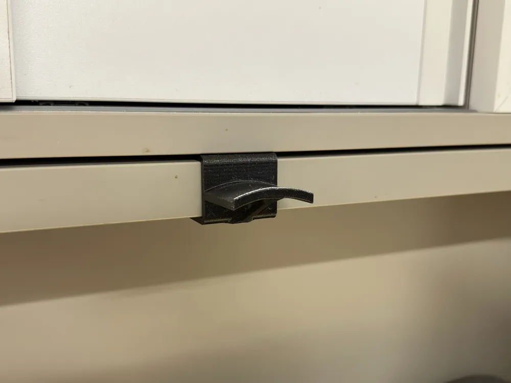 Cubicle Headphone Hanger - Free 3D Print Model - MakerWorld