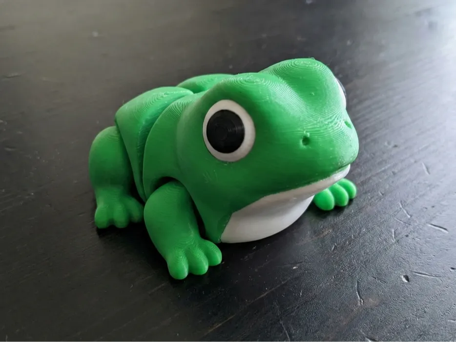 Flexi Froggy: Articulated Poseable Desk Companion by Kocky MakerWorld ...