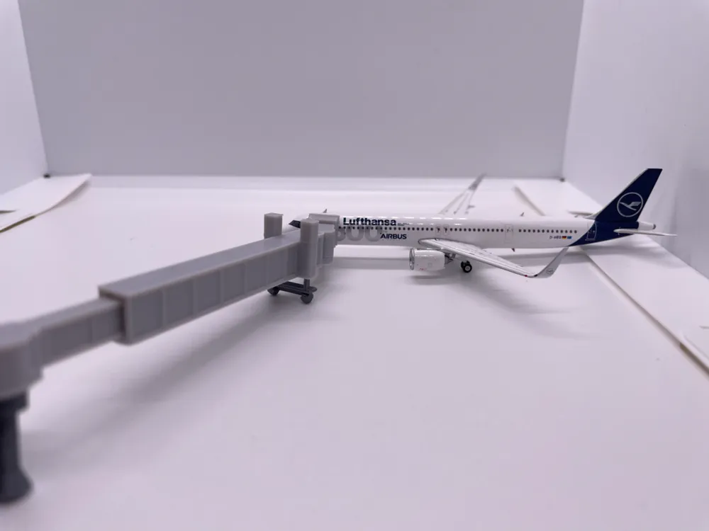 Modell Flughafen-Fluggastbrücke 1:400 GSE von OskarLabs MakerWorld: Kostenlose 3D-Modelle ...