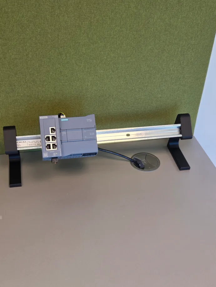 DIN-Rail Holder / Rack by MB Designs MakerWorld: Download Free 3D Models