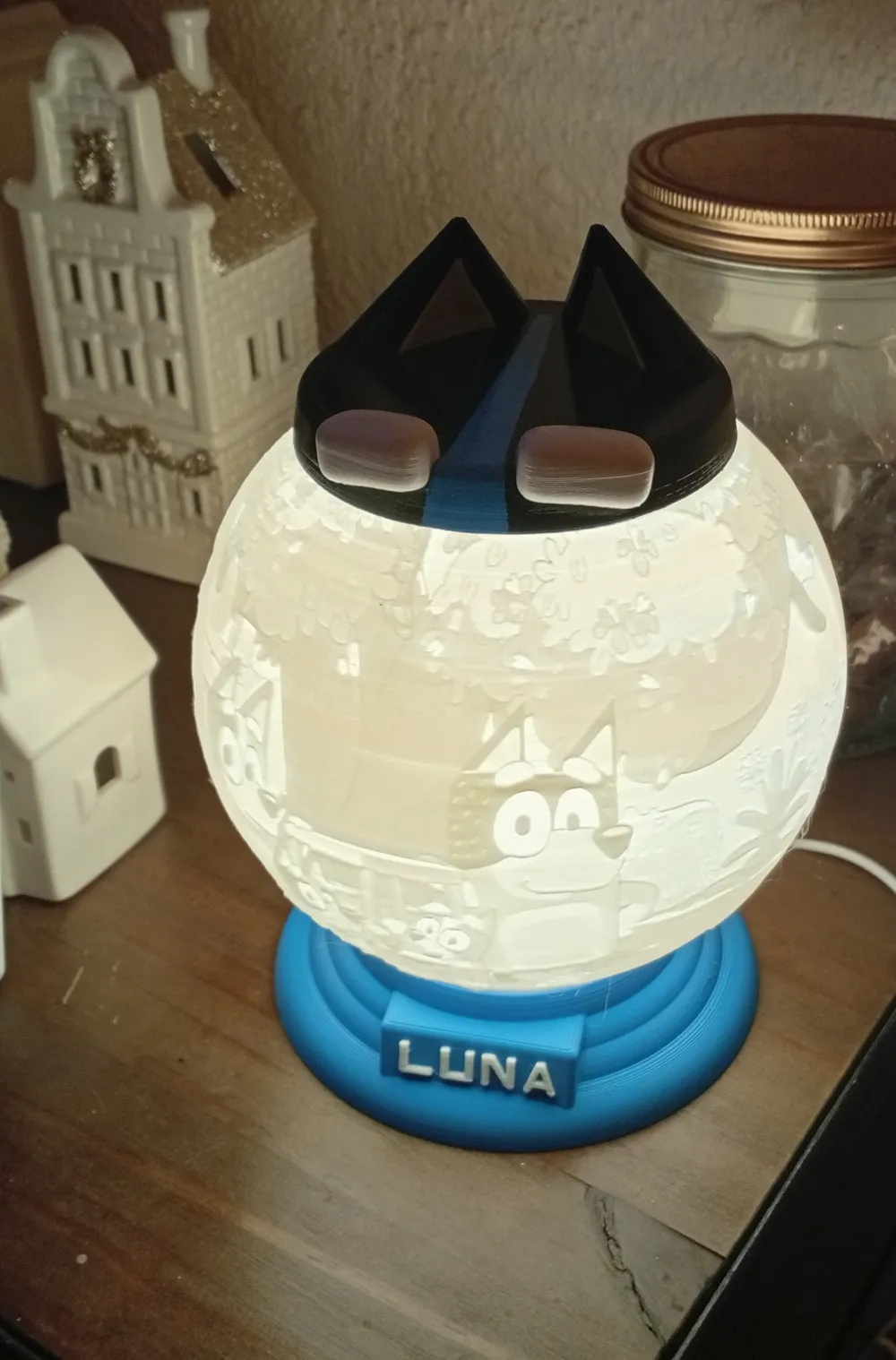 Base and top for BLUEY night light by 3Deaw Ste MakerWorld: Download ...