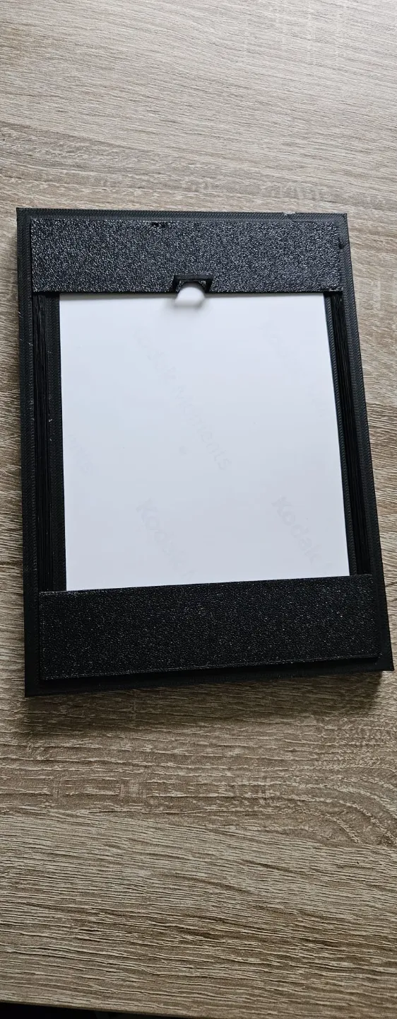 Cadre photo simple (10x15 cm) par CrustyCheeseMakerWorld : Téléchargez ...