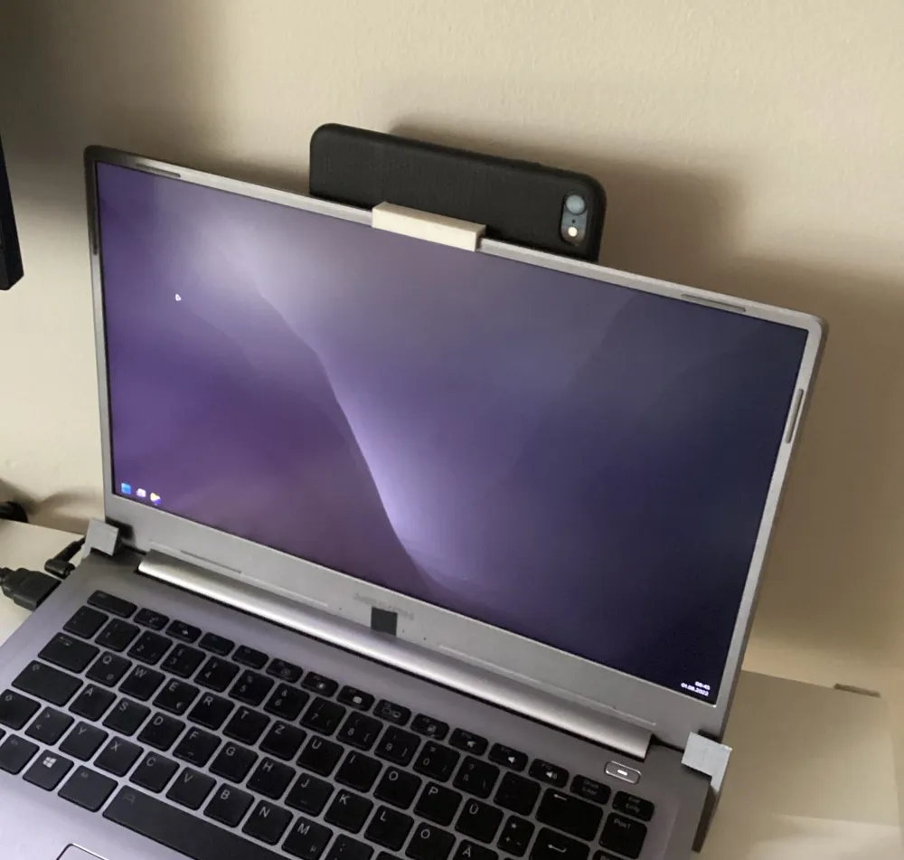 iPhone Mount MacBook Laptop continuity camera by Lorenz H - MakerWorld