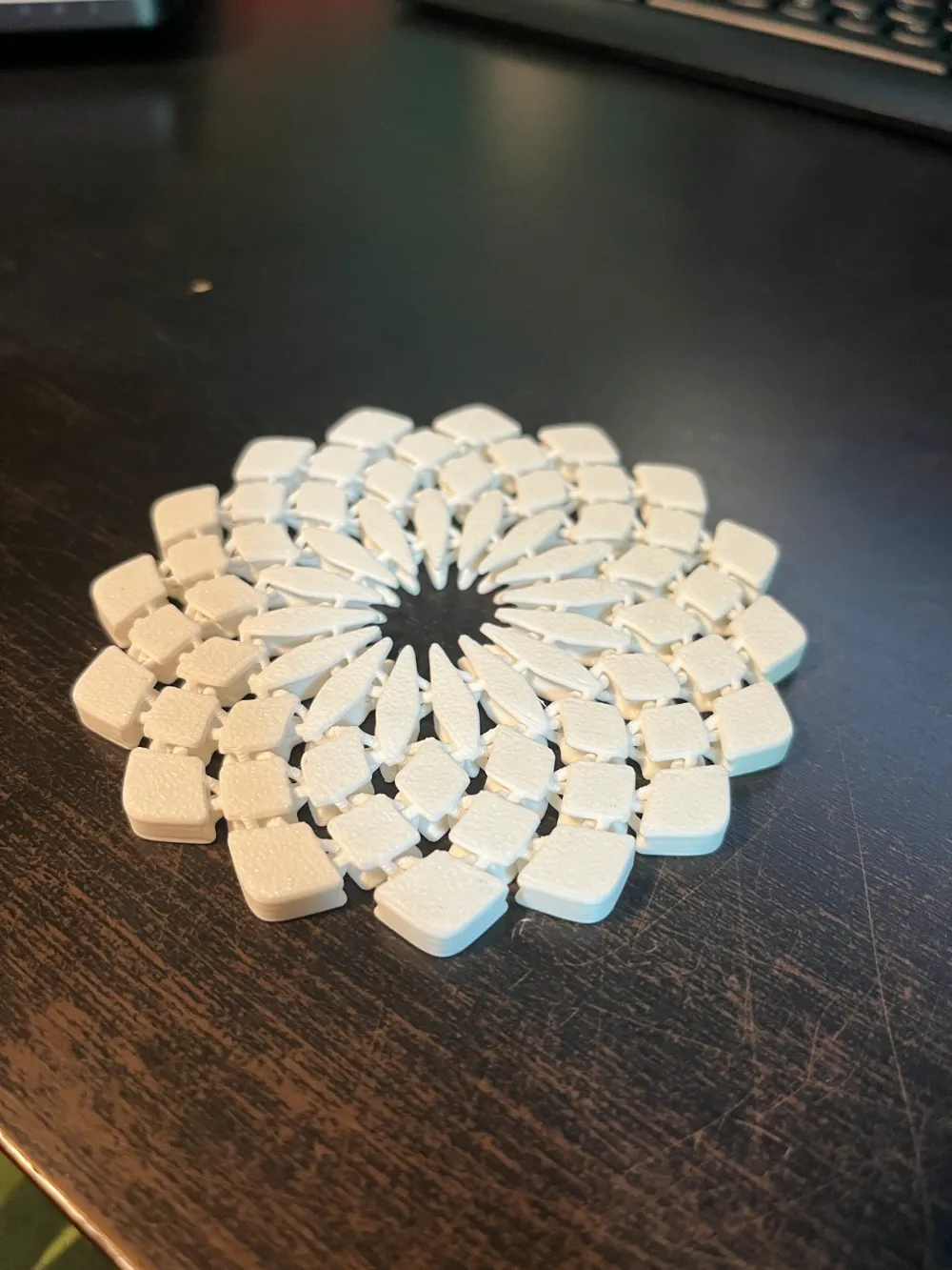 Sunflower fabric coaster - Free 3D Print Model - MakerWorld