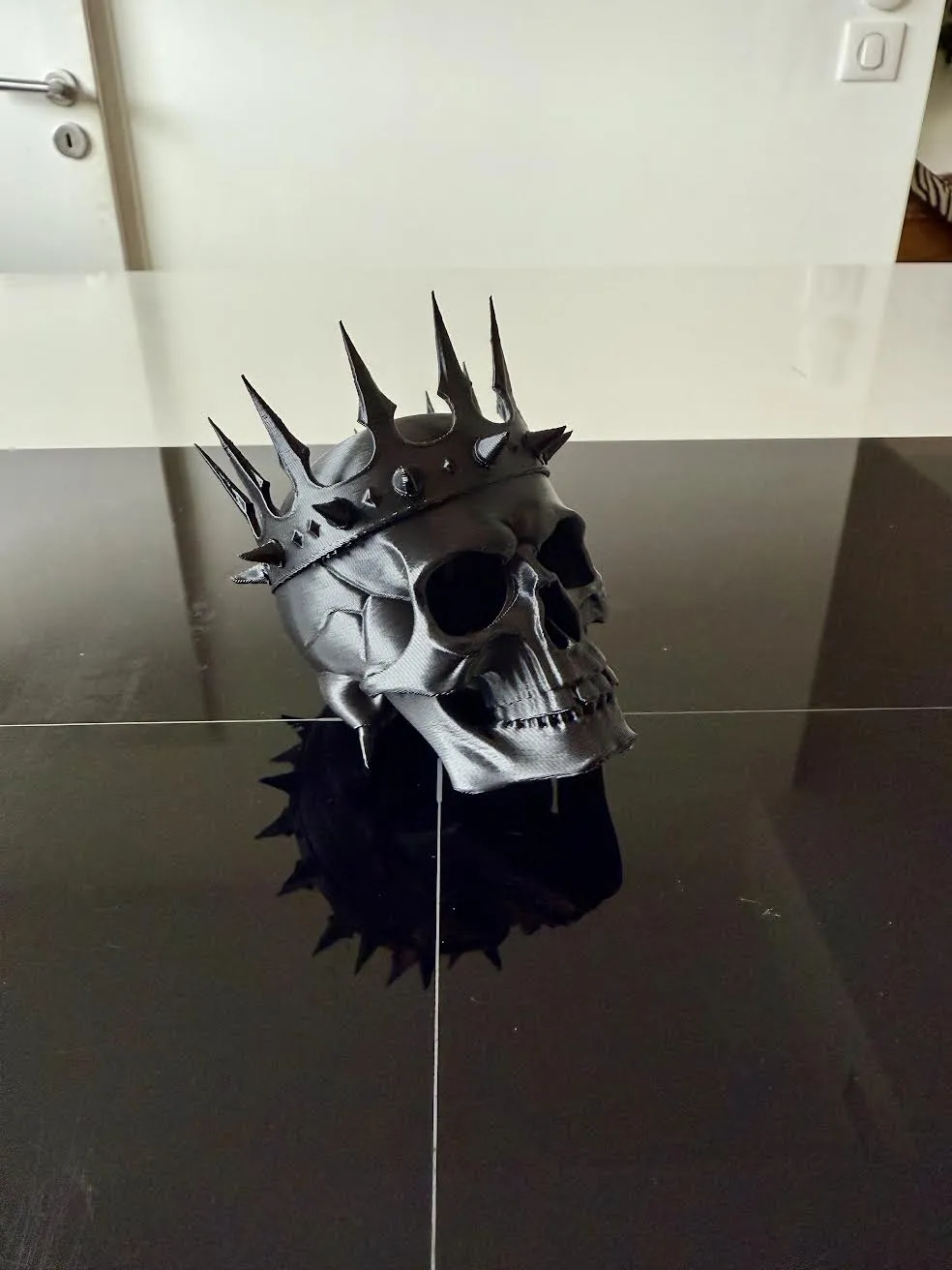 Crown of Thorns Skull - Free 3D Print Model - MakerWorld