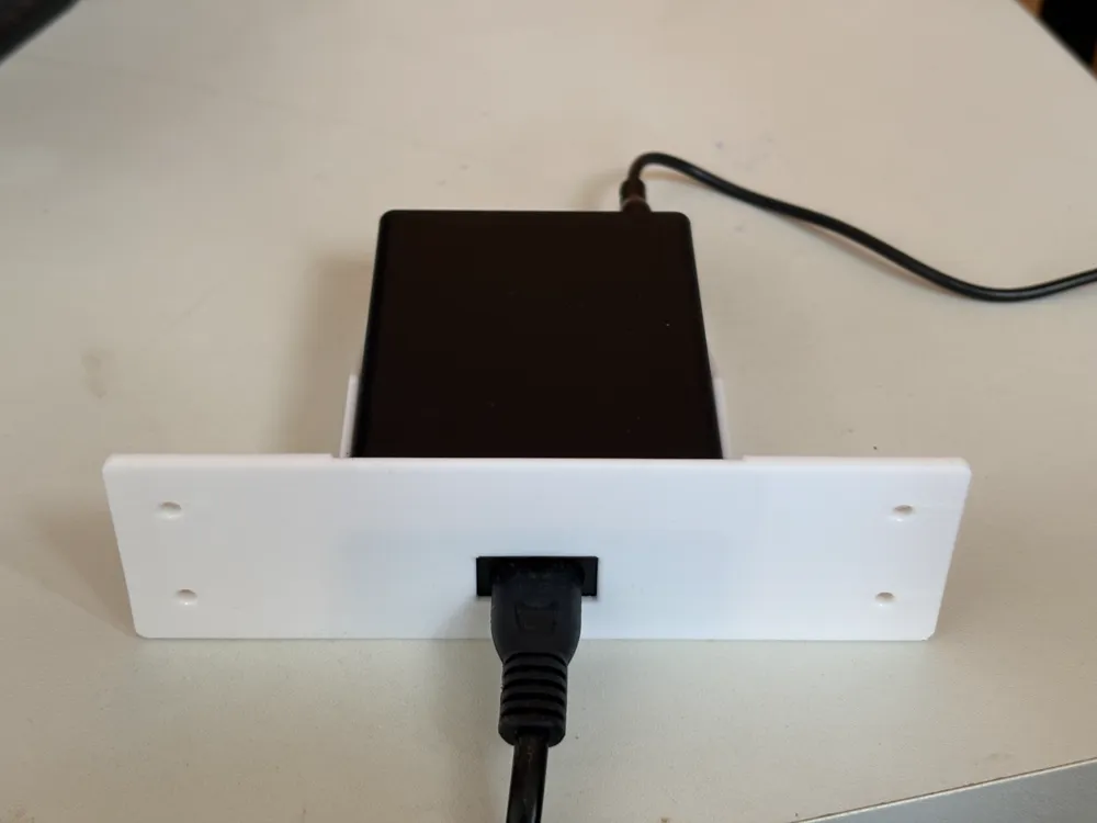 Anker Powerport 6 MicroLab Rack Mount Remixed by Micael - MakerWorld