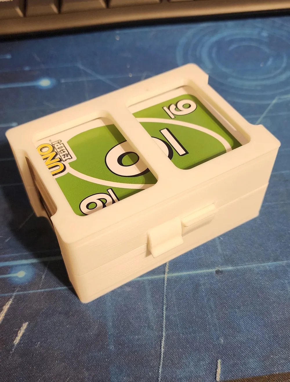 UNO Deck Card Holder - Free 3D Print Model - MakerWorld