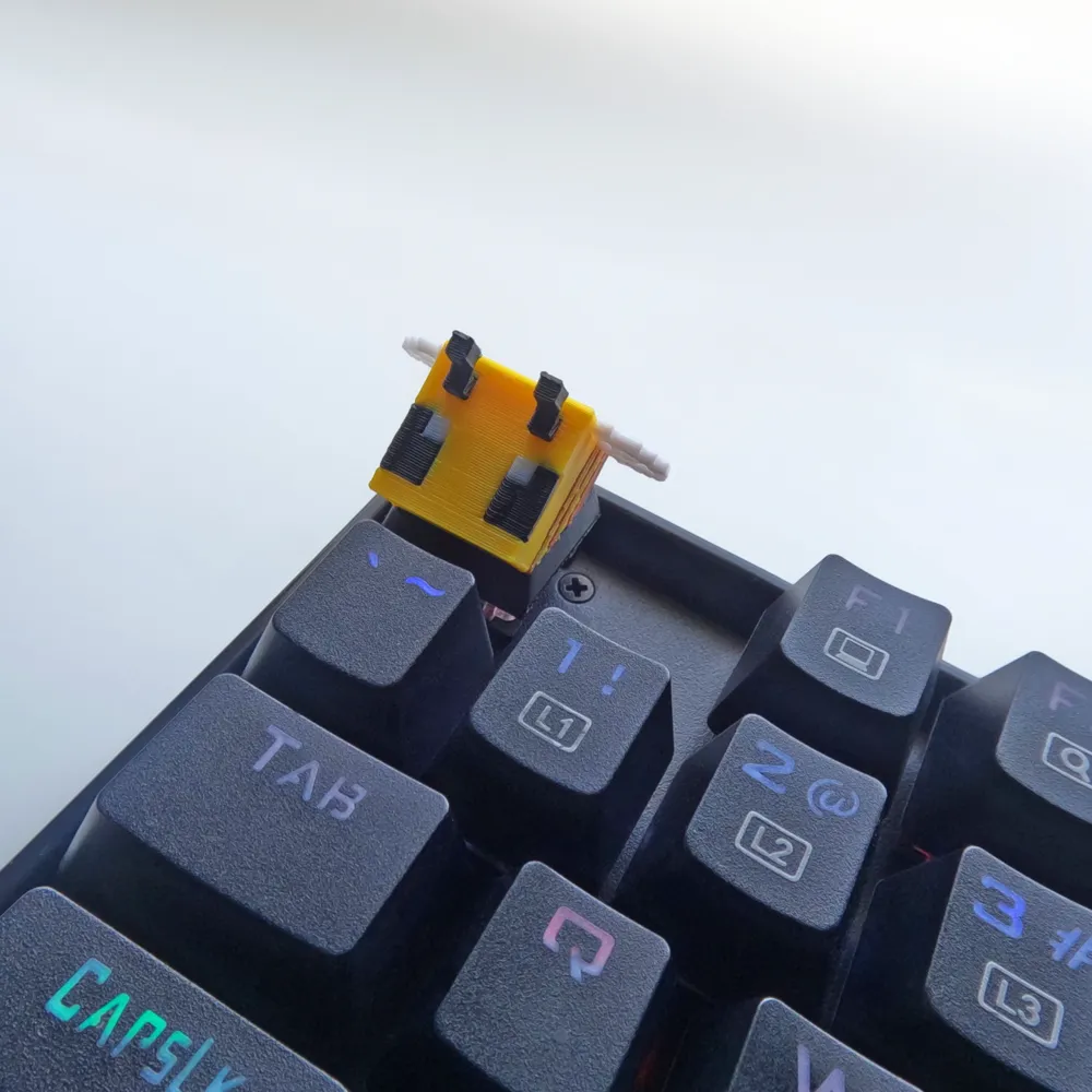 MINECRAFT BEE KEYCAP - GAMING - CUSTOM KEYCAP by MarioJCoyF MakerWorld ...