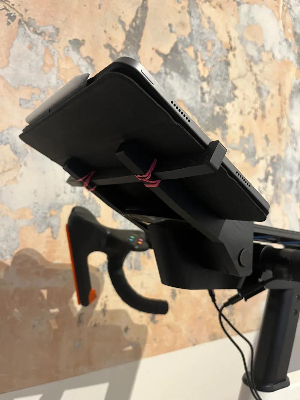 Zwift Ride iPad Holder by Luke MakerWorld: Download Free 3D Models