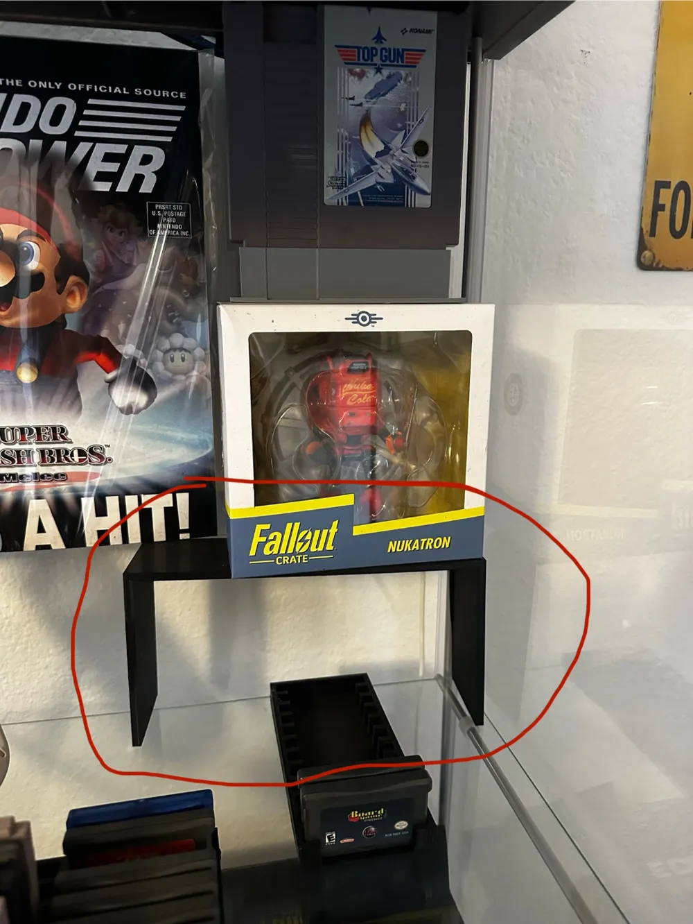 Display case stand by Matt1 - MakerWorld