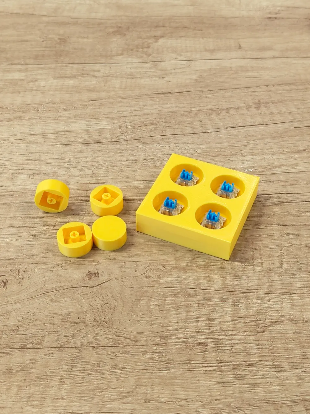 Fidget / Clicker Brick 2x2 by Stradifull - MakerWorld