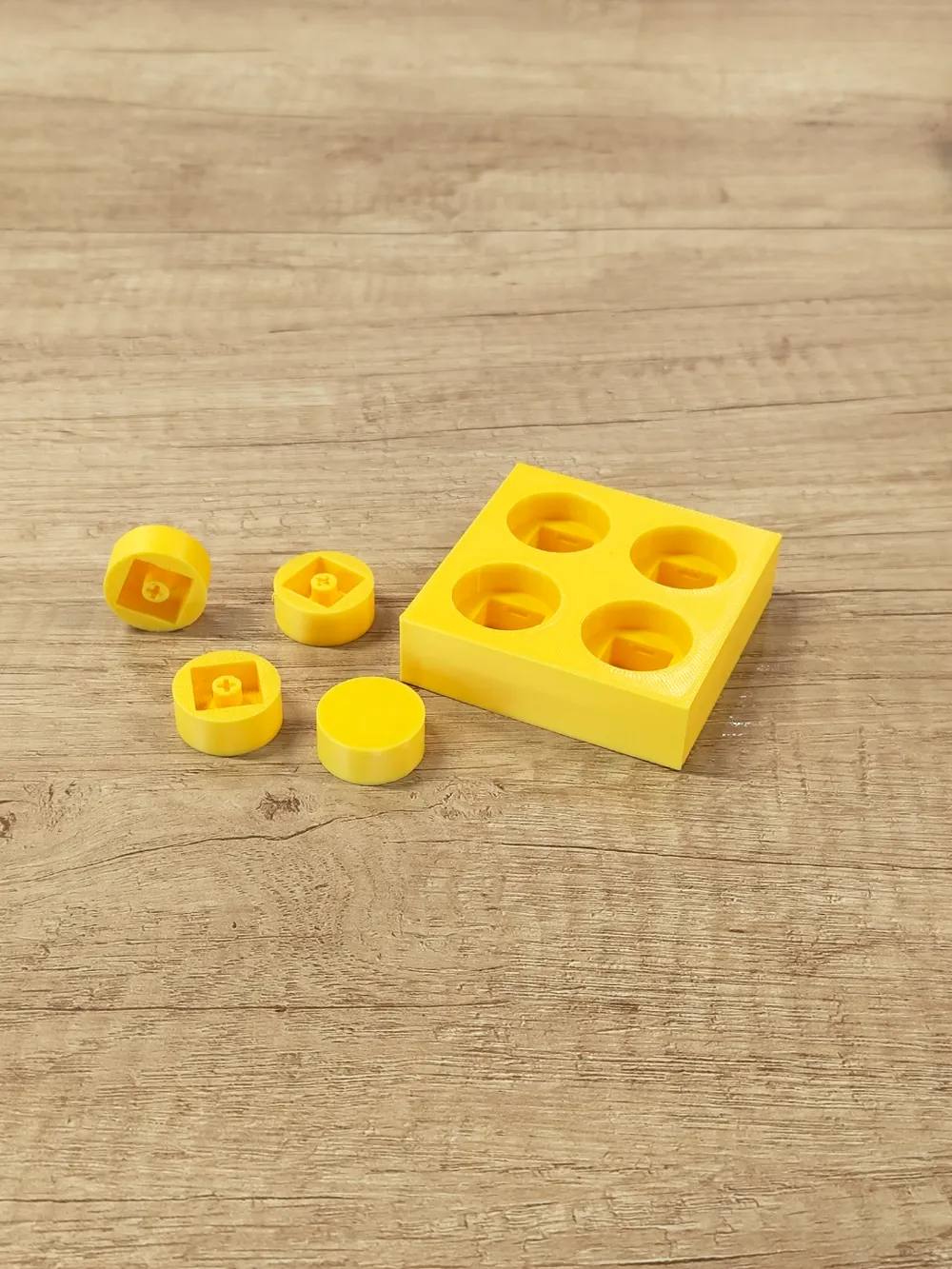 Fidget / Clicker Brick 2x2 by Stradifull - MakerWorld