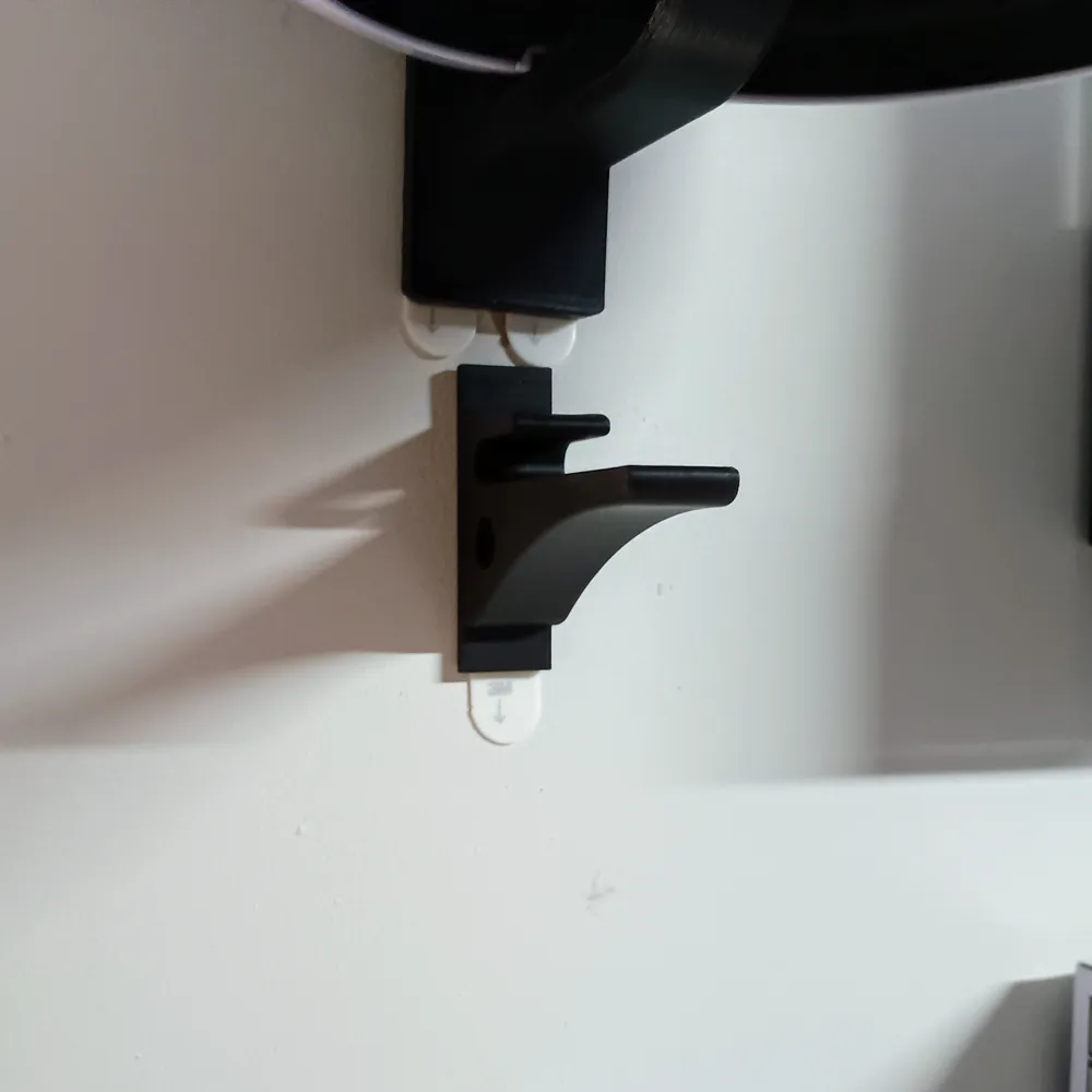 Single Hat Rack for Large Command Strip Remixed by ASTDrones - MakerWorld