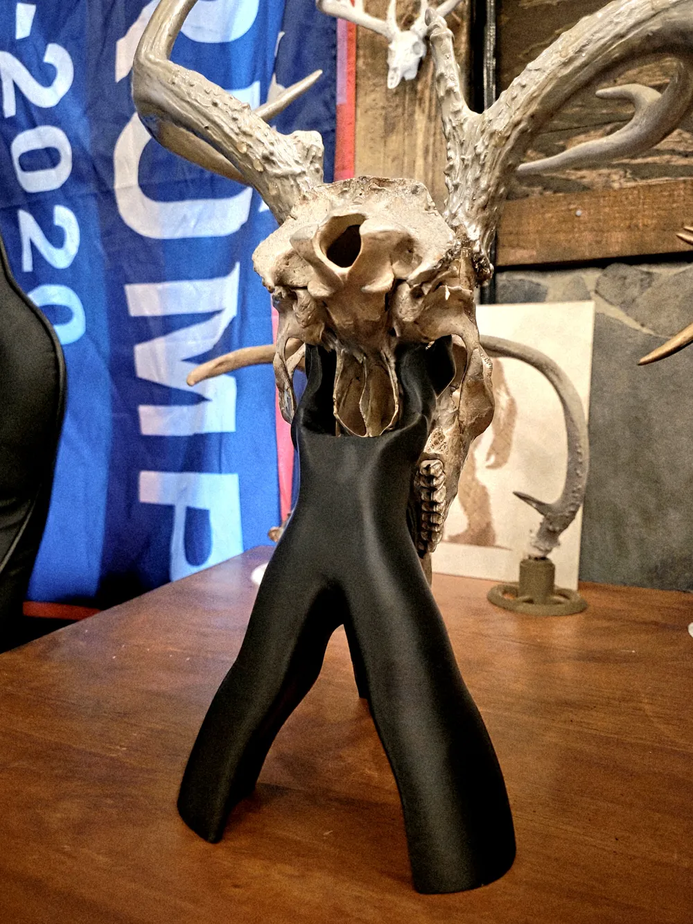 Deer Skull Desk Stand - Real or 3D Printed Skulls! by DTM247 MakerWorld ...