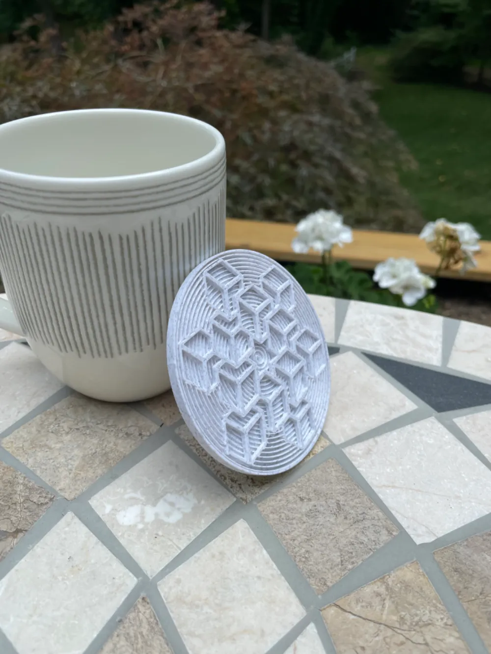 Penrose Triangle Coaster by Grabben Grus - MakerWorld