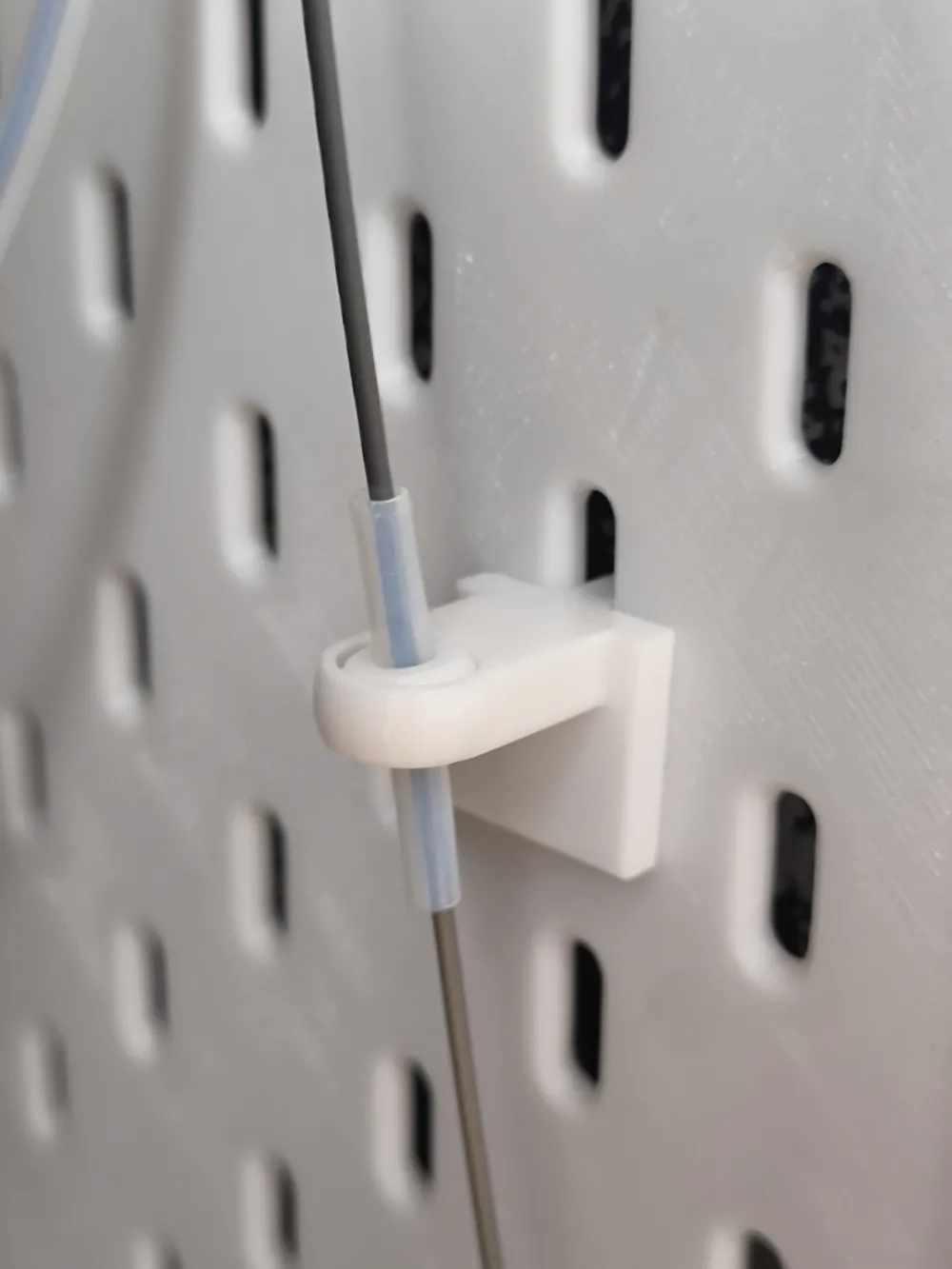 Swivel Filament Guide – SKADIS & Screw Mounts by TinkerVault MakerWorld ...