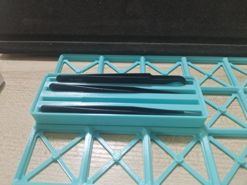 Gridfinity Tweezers Holder with Pin Remixed by user_930397859 - MakerWorld