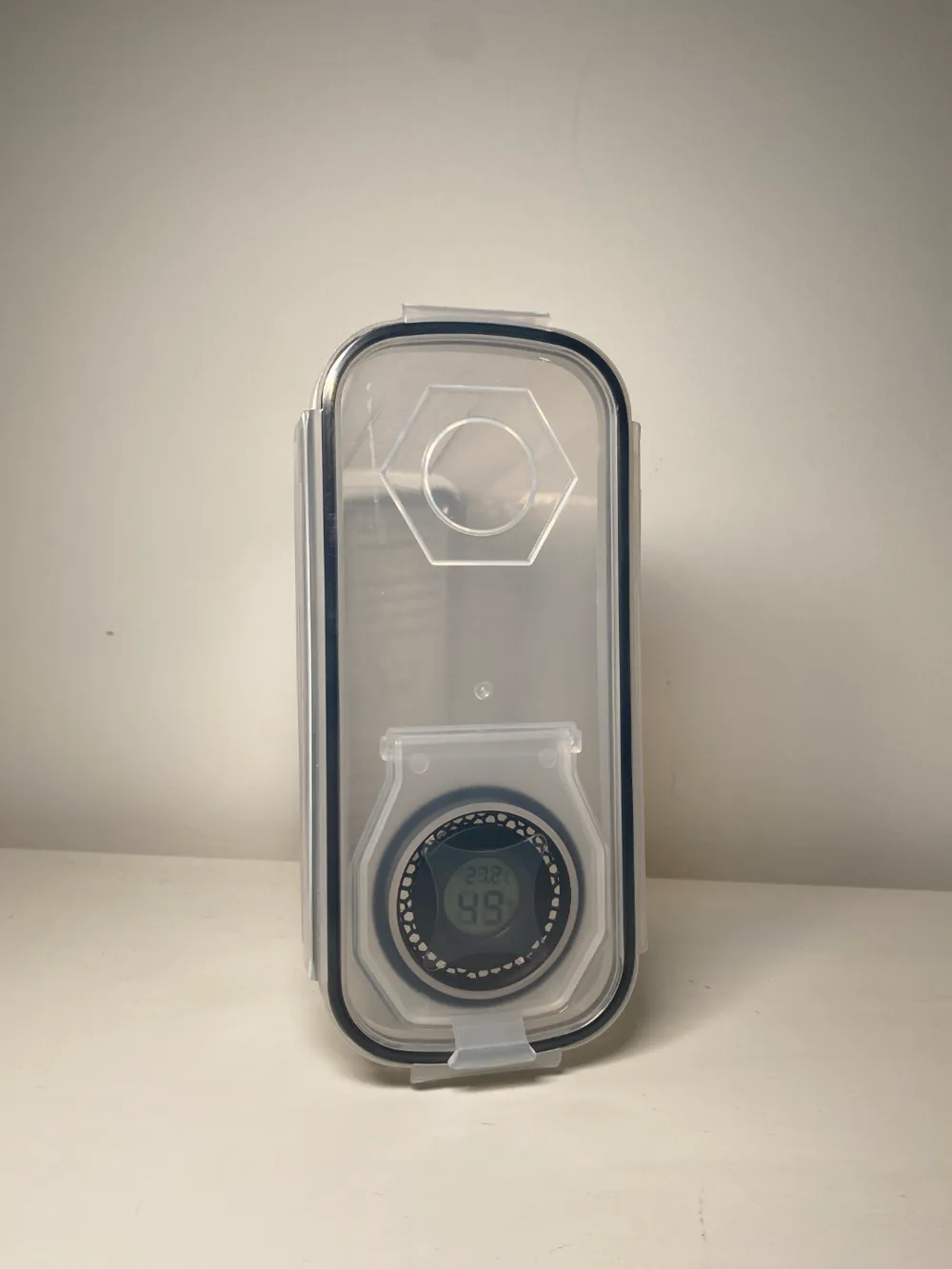 simple Hygrometer holder for cereal box (only 3g of filament and 8 mins ...
