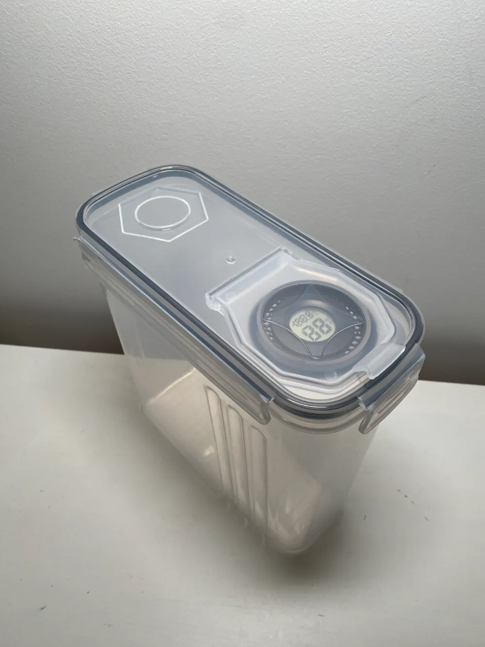 simple Hygrometer holder for cereal box (only 3g of filament and 8 mins ...