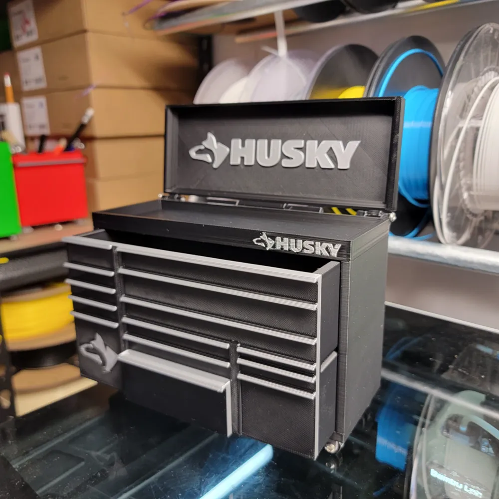 Husky Desk Tool Chest w/ Lid Business Display by joshua.makes - MakerWorld