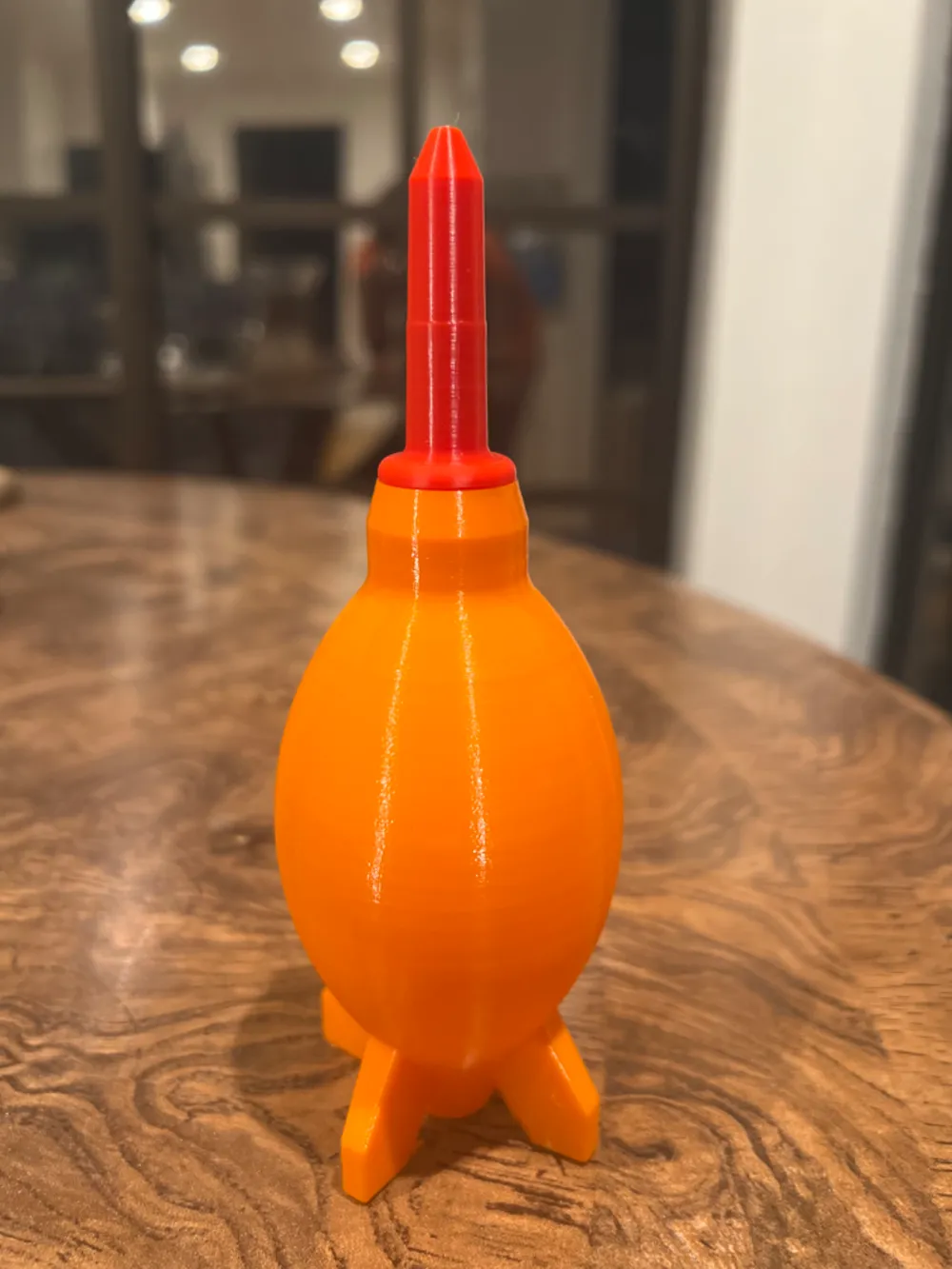 Lens blower nozzle remix with longer base Remixed by noemi - MakerWorld