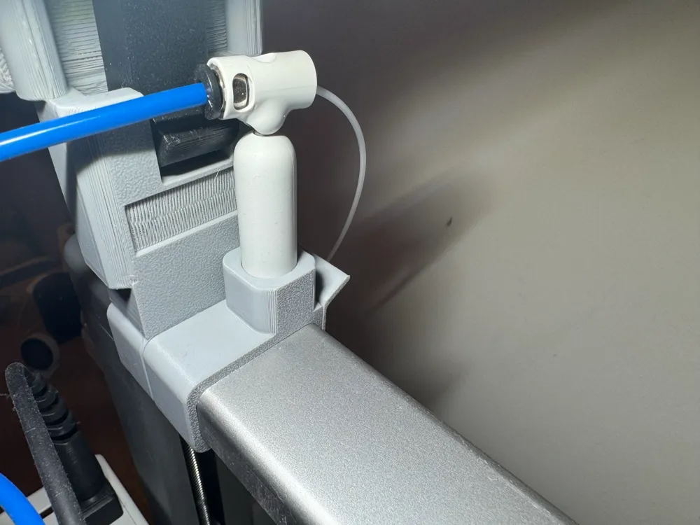 Bambu A1 PTFE filament guide clamp von romn - MakerWorld